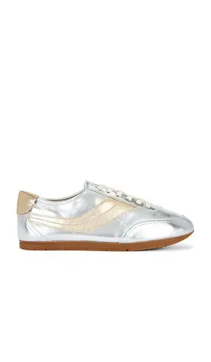 Vince La Runner In . Also