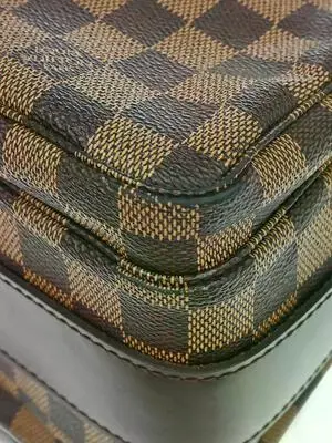 LOUIS VUITTON 2004 Naviglio Damier Cross Body Bag