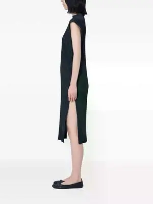 Issey Miyake Pleated Sleeveless Dress - Black