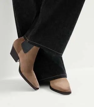 Brunello Cucinelli Suede Chelsea Boots 50