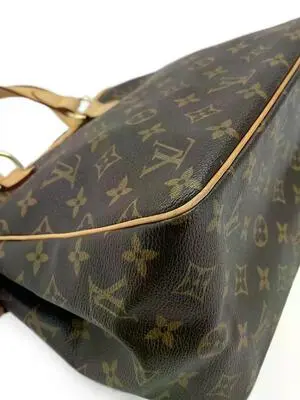 LOUIS VUITTON 2005 Batignolles Monogram Handbag
