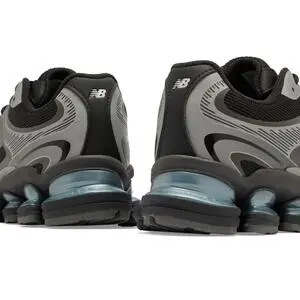 NEW BALANCE Abzorb 2000 Sneaker