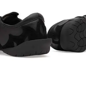 Y3 Regu 2002 Sneakers