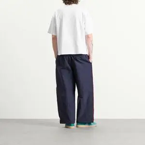 BENE CULTURE End. X International Graphic T-shirt