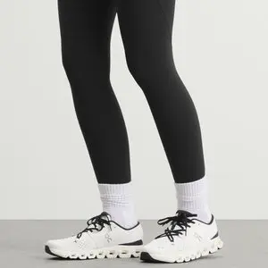 On Cloud X 4 Sneaker