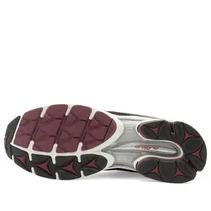 Saucony Progrid Triumph 4 Sneaker - Maroon/black