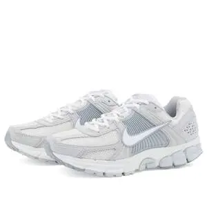 Nike Zoom Vomero 5 Sde W Trainers - Platinum//grey
