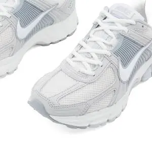 Nike Zoom Vomero 5 Sde W Trainers - Platinum//grey