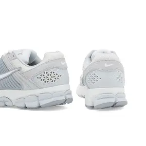 Nike Zoom Vomero 5 Sde W Trainers - Platinum//grey