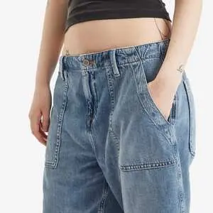 Good American Lite Linen Bermuda Short - Indigo