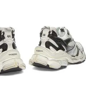 Balenciaga Runner 2 Gradient Sneaker - White/black