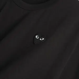 Play Comme Des Garcon Heart Emblem T-shirt - Black