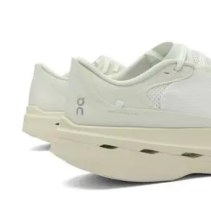 On X Paf Cloudboom Volt Sneaker