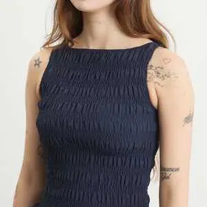 PEACHY DEN Deba Top
