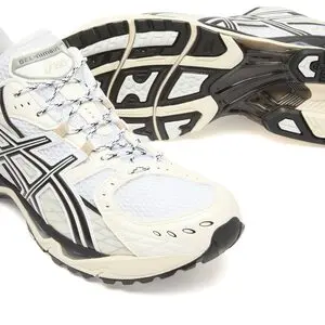 Asics Gel-nimbus 10.1 Sneakers - White/ivory