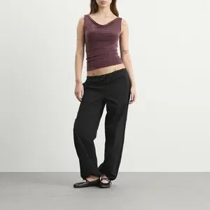 PEACHY DEN Kylie Cupro Top - Hot Choc