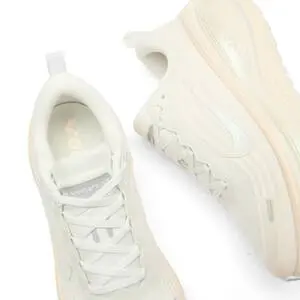 Nike Vomero Plus Ess Sneaker