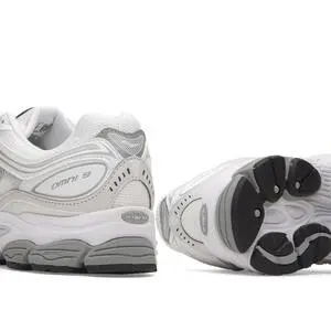 Saucony Progrid Omni 9 Sneaker