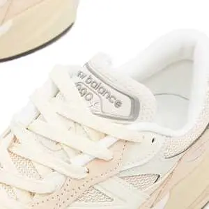 NEW BALANCE U990vr6