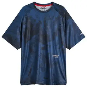 AND WANDER X Altra Graphic T-shirt - Navy