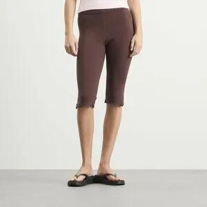HOUSE OF SUNNY Classic Capri Pants - Coffee