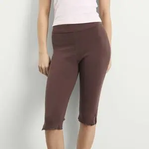 HOUSE OF SUNNY Classic Capri Pants - Coffee