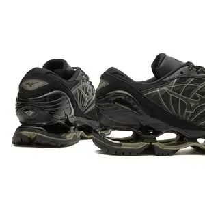 Mizuno X Maharishi Wave Prophecy Ls Sneakers - Black