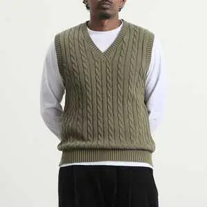 BEAMS Cable Knit Vest - Olive