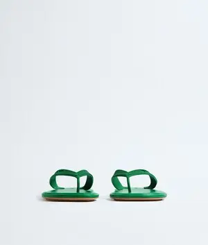 Bottega Veneta Sampieri Flat Thong - Grass Green
