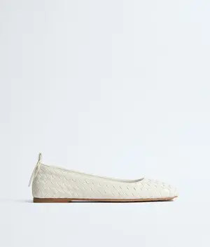 Bottega Veneta Charlotte Ballerina - Alabaster