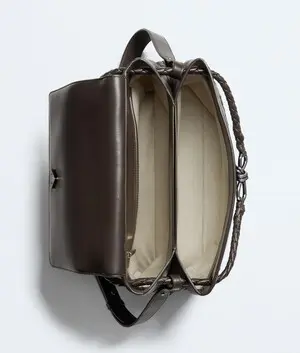 Bottega Veneta Andiamo Messenger - Fondant