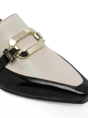 Chie Mihara Gildo Buckle-detail Loafers