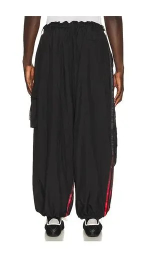 Y3 Grd 3s Cargo Pants In . Also