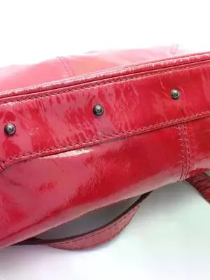Burberry 2000s Patent-finish Leather Shoulder Bag