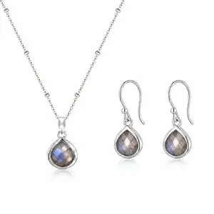 THE JEWELLERY STORE LONDON Silver / Green Sterling Silver Pear Shaped Labradorite Jewellery Set - Silver/green