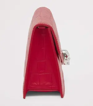 Alexander McQueen Mini Croc-embossed Skull Shoulder Bag - Red
