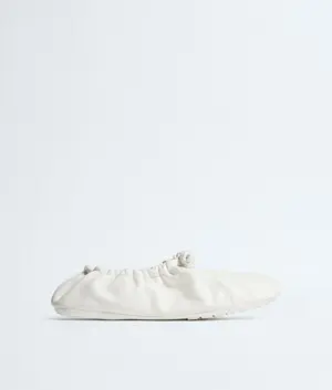 Bottega Veneta Fantasmina Ballerina - Alabaster