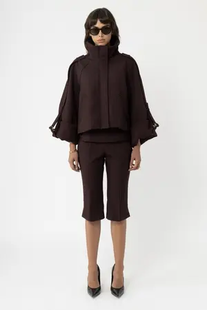 Arakii Short Pleat Jacket - Burgundy