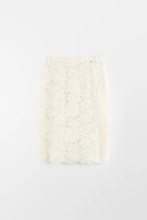 Arakii Lace Pencil Skirt