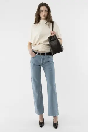 Arakii Regular Light Wash Jeans