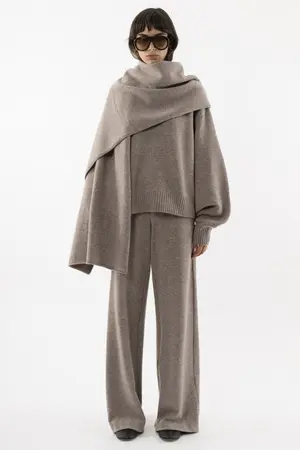 Arakii Knitted Sweater