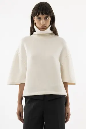 Arakii Knitted Turtleneck T-shirt