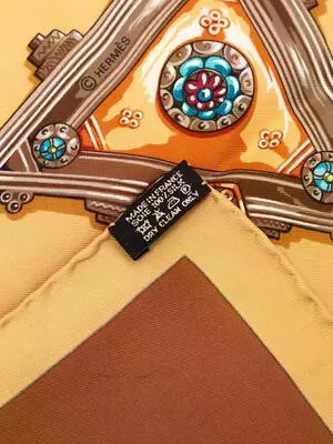 Hermès 1990-2015 Parures Des Sables Silk Scarf Scarves