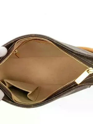 LOUIS VUITTON 2002 Monogram Looping Mm Shoulder Bag