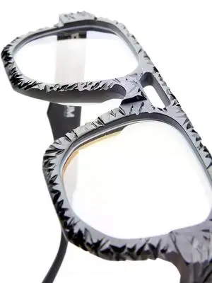 KUBORAUM Hammered-effect Geometric-frame Glasses