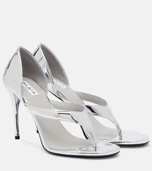 Alaïa Infradito Mirrored Leather Thong Sandals - Silver