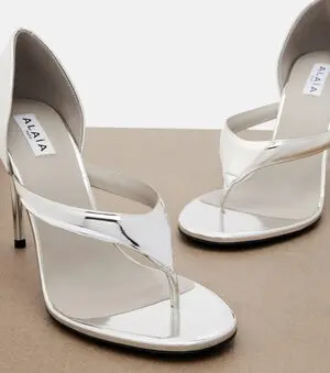 Alaïa Infradito Mirrored Leather Thong Sandals