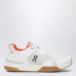 On The Roger Clubhouse Pro Tennis Shoes - Beige
