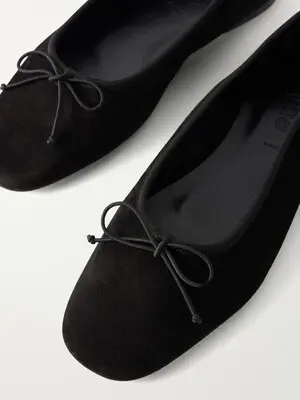 AeydĒ Tiby Suede Ballet Flats With Bow Detailing - Black