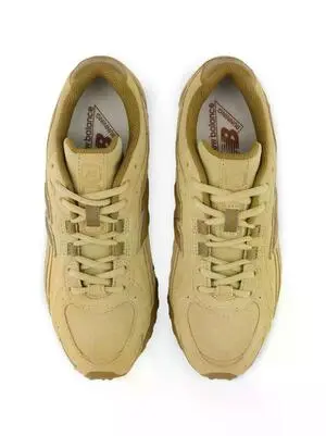 NEW BALANCE 204l Sneakers - Neutrals